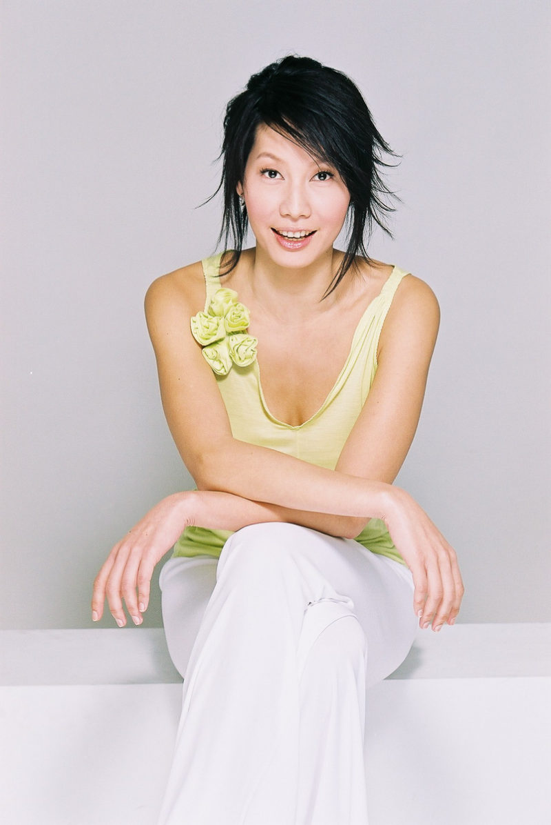 丁寧 – Ding Ning – 齊石傳播 | It Rocks!